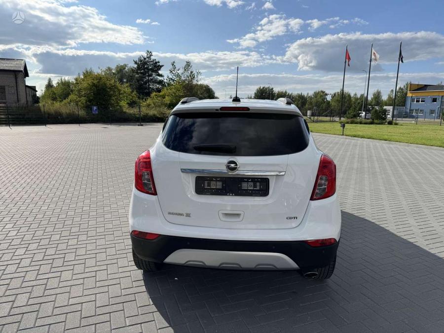 White Opel Mokka X 2017 in Telschi, with an engine capacity of 1.60 L and mileage of 166 thousand km for 7800 €, photo 6 on AUTOMOTO.COM.LV