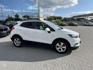 White Opel Mokka X 2017 in Telschi, with an engine capacity of 1.60 L and mileage of 166 thousand km for 7800 €, photo 9 on AUTOMOTO.COM.LV