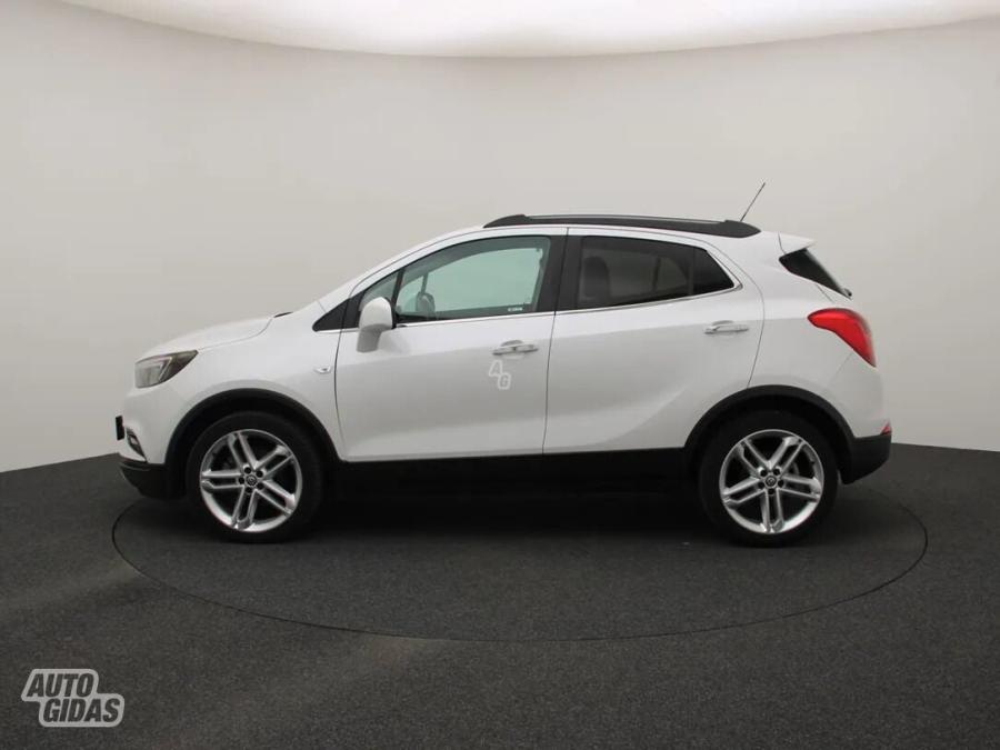 White Opel Mokka X 2018 in Vilnius, with an engine capacity of 1.60 L and mileage of 154 thousand km for 10999 €, photo 7 on AUTOMOTO.COM.LV