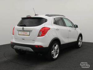 White Opel Mokka X 2018 in Vilnius, with an engine capacity of 1.60 L and mileage of 154 thousand km for 10999 €, photo 9 on AUTOMOTO.COM.LV
