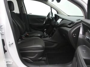 White Opel Mokka X 2018 in Vilnius, with an engine capacity of 1.60 L and mileage of 154 thousand km for 10999 €, photo 15 on AUTOMOTO.COM.LV