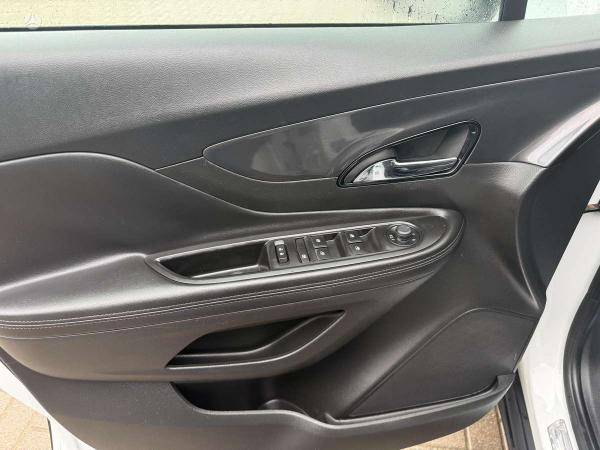 Balts Opel Mokka X 2018 Tauragė, ar dzinēja tilpumu 1.60 L un nobraukumu 82 tūkst. km par 9500 €, foto 9 vietnē AUTOMOTO.COM.LV