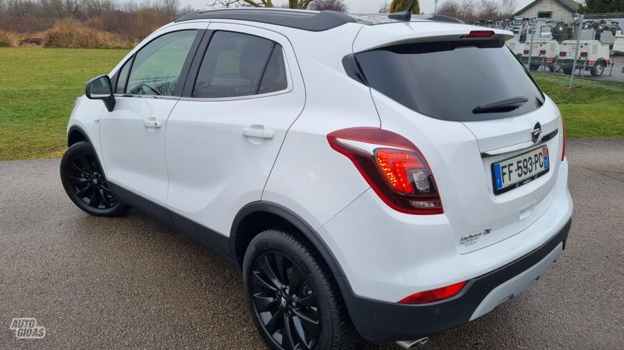 White Opel Mokka X 2019 in Siauliai, with an engine capacity of 1.60 L and mileage of 190 thousand km for 9200 €, photo 9 on AUTOMOTO.COM.LV