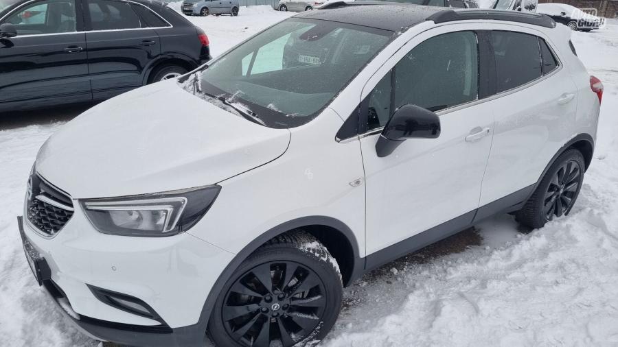 White Opel Mokka X 2019 in Siauliai, with an engine capacity of 1.60 L and mileage of 190 thousand km for 9000 €, photo 5 on AUTOMOTO.COM.LV
