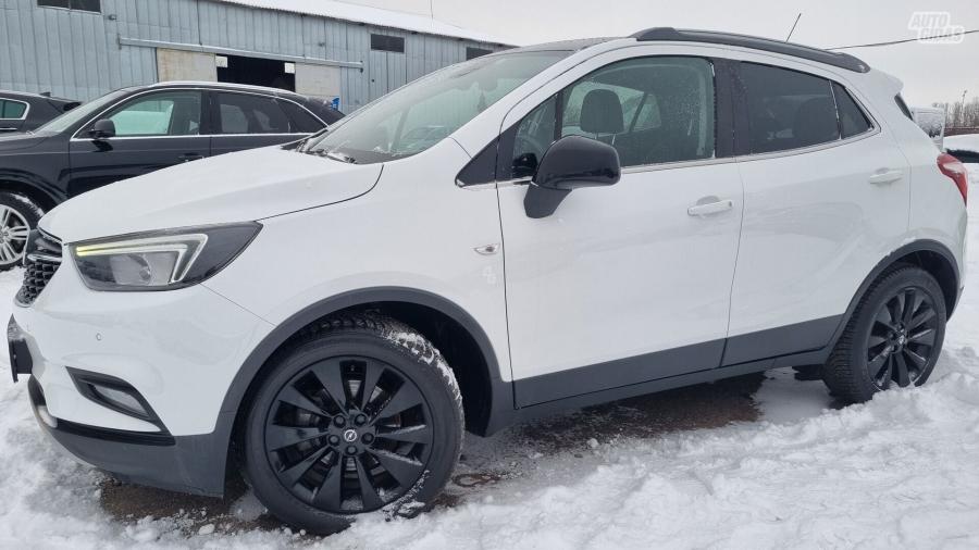 White Opel Mokka X 2019 in Siauliai, with an engine capacity of 1.60 L and mileage of 190 thousand km for 9000 €, photo 6 on AUTOMOTO.COM.LV