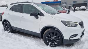 White Opel Mokka X 2019 in Siauliai, with an engine capacity of 1.60 L and mileage of 190 thousand km for 9000 €, photo 8 on AUTOMOTO.COM.LV
