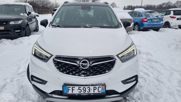White Opel Mokka X 2019 in Siauliai, with an engine capacity of 1.60 L and mileage of 190 thousand km for 9000 €, photo 9 on AUTOMOTO.COM.LV