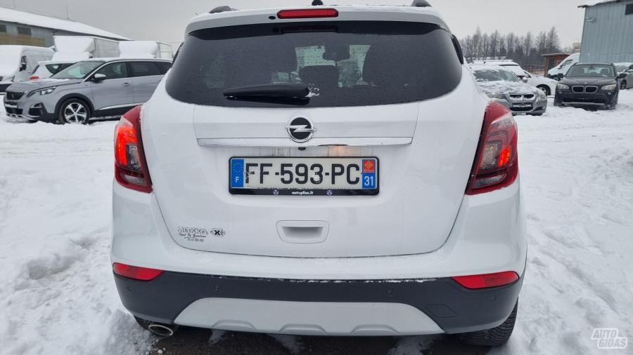 White Opel Mokka X 2019 in Siauliai, with an engine capacity of 1.60 L and mileage of 190 thousand km for 9000 €, photo 10 on AUTOMOTO.COM.LV