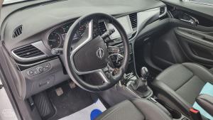 White Opel Mokka X 2019 in Siauliai, with an engine capacity of 1.60 L and mileage of 190 thousand km for 9000 €, photo 15 on AUTOMOTO.COM.LV