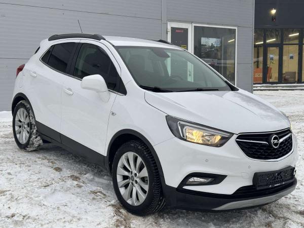 White Opel Mokka X 2019 in Utena, with an engine capacity of 1.60 L and mileage of 123 thousand km for 8950 €, photo 4 on AUTOMOTO.COM.LV