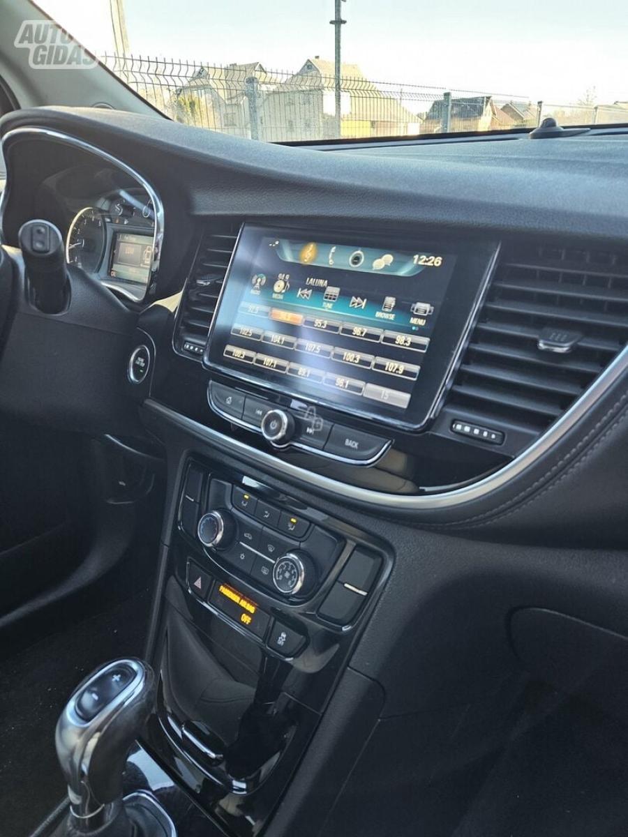 Balts Opel Mokka X 2019 Kluonaliai, ar dzinēja tilpumu 1.40 L un nobraukumu 105 tūkst. km par 9999 €, foto 25 vietnē AUTOMOTO.COM.LV