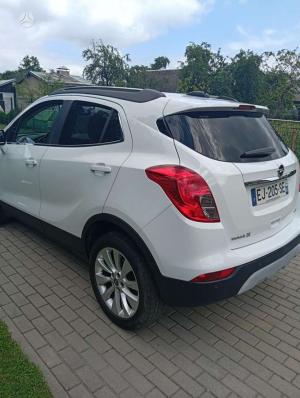 White Opel Mokka X 2017 in Panevezys, with an engine capacity of 1.60 L and mileage of 239 thousand km for 6400 €, photo 6 on AUTOMOTO.COM.LV
