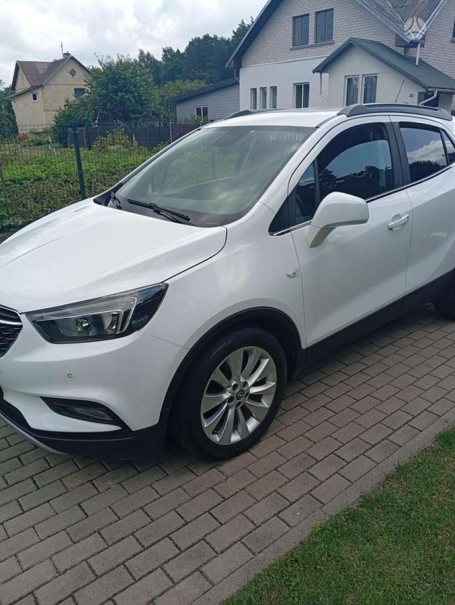 White Opel Mokka X 2017 in Panevezys, with an engine capacity of 1.60 L and mileage of 239 thousand km for 6400 €, photo 7 on AUTOMOTO.COM.LV