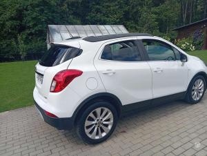 White Opel Mokka X 2017 in Panevezys, with an engine capacity of 1.60 L and mileage of 239 thousand km for 6400 €, photo 12 on AUTOMOTO.COM.LV