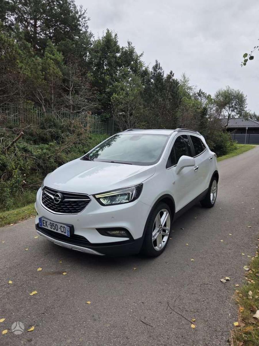 Yellow Opel Mokka X 2017 in Vilnius, with an engine capacity of 1.60 L and mileage of 208 thousand km for 8800 €, photo 1 on AUTOMOTO.COM.LV