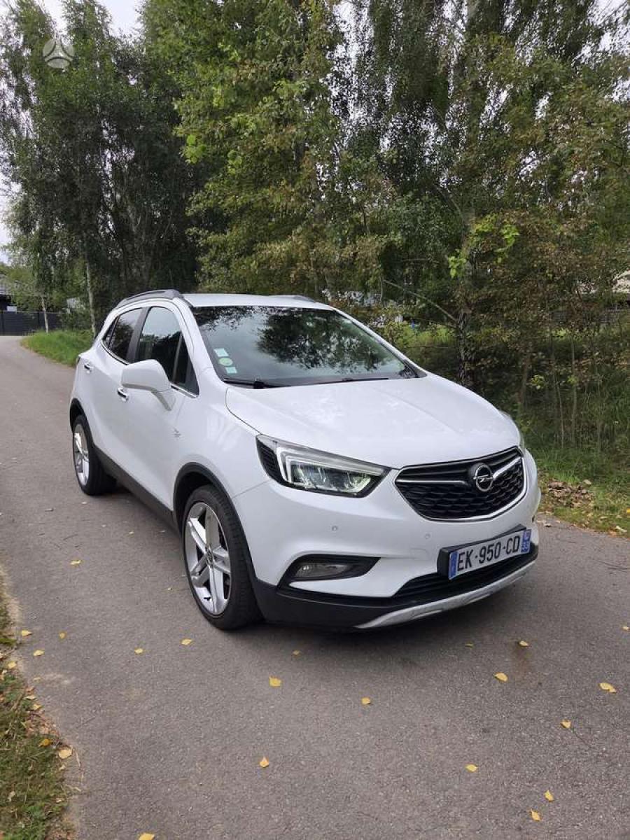 Yellow Opel Mokka X 2017 in Vilnius, with an engine capacity of 1.60 L and mileage of 208 thousand km for 8800 €, photo 3 on AUTOMOTO.COM.LV