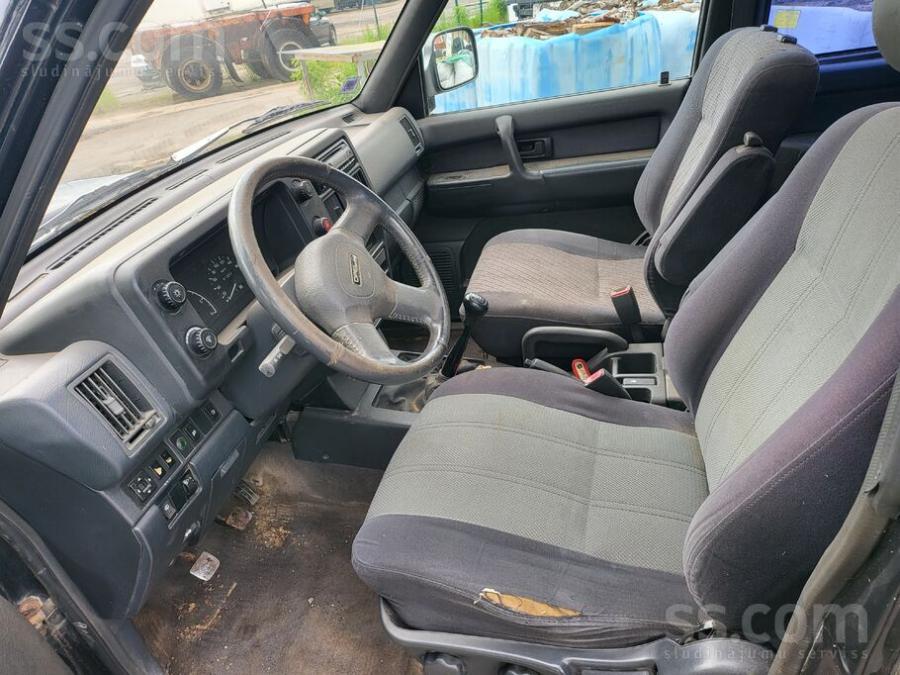 Melns Opel Monterey 1994 Rīga, ar dzinēja tilpumu 3.10 L un nobraukumu 381 tūkst. km par 2900 €, foto 3 vietnē AUTOMOTO.COM.LV