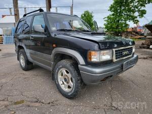 Черный Опель Монтерей 1994 в Рига, объемом двигателя 3.10 л и пробегом 381 тыс. км за 2900 €, фото  на AUTOMOTO.COM.LV