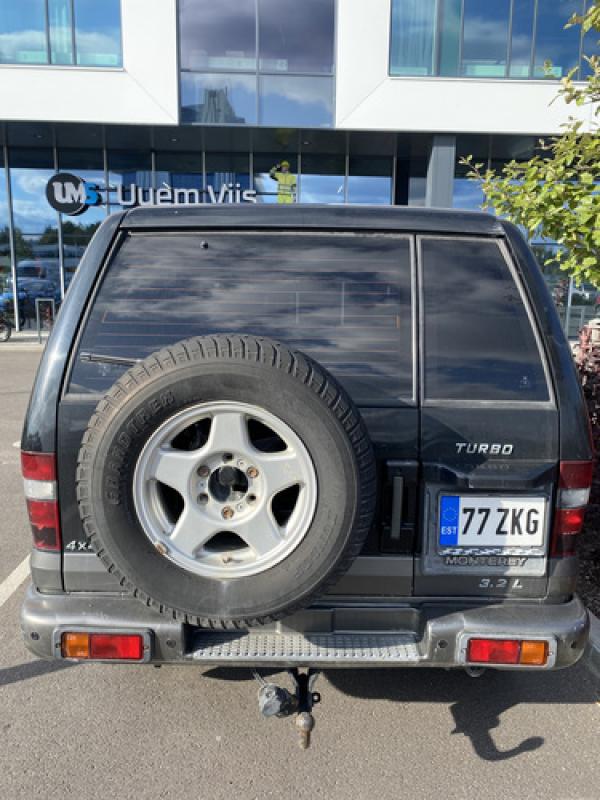 Melns Opel Monterey 1993 Tallina, ar dzinēja tilpumu 0.00 L un nobraukumu 195 tūkst. km par 1200 €, foto 3 vietnē AUTOMOTO.COM.LV