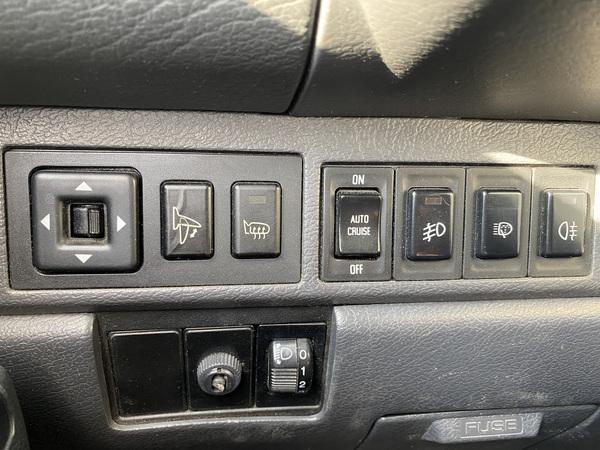 Melns Opel Monterey 1993 Tallina, ar dzinēja tilpumu 0.00 L un nobraukumu 195 tūkst. km par 1200 €, foto 7 vietnē AUTOMOTO.COM.LV