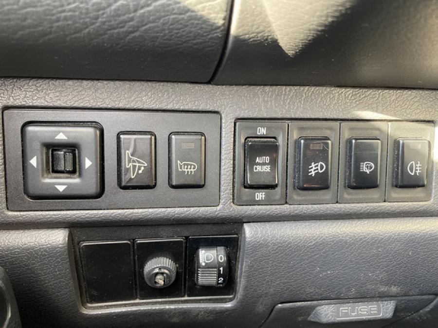 Melns Opel Monterey 1993 Tallina, ar dzinēja tilpumu 0.00 L un nobraukumu 195 tūkst. km par 1200 €, foto 8 vietnē AUTOMOTO.COM.LV