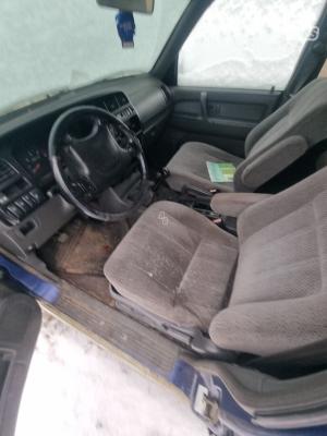 Zils Opel Monterey 2000 Alīta, ar dzinēja tilpumu 3.00 L un nobraukumu 286 tūkst. km par 1000 €, foto 3 vietnē AUTOMOTO.COM.LV