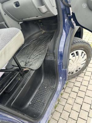 Zils Opel Movano 2006 Vilkaviškis, ar dzinēja tilpumu 2.46 L un nobraukumu 400 tūkst. km par 4400 €, foto 7 vietnē AUTOMOTO.COM.LV
