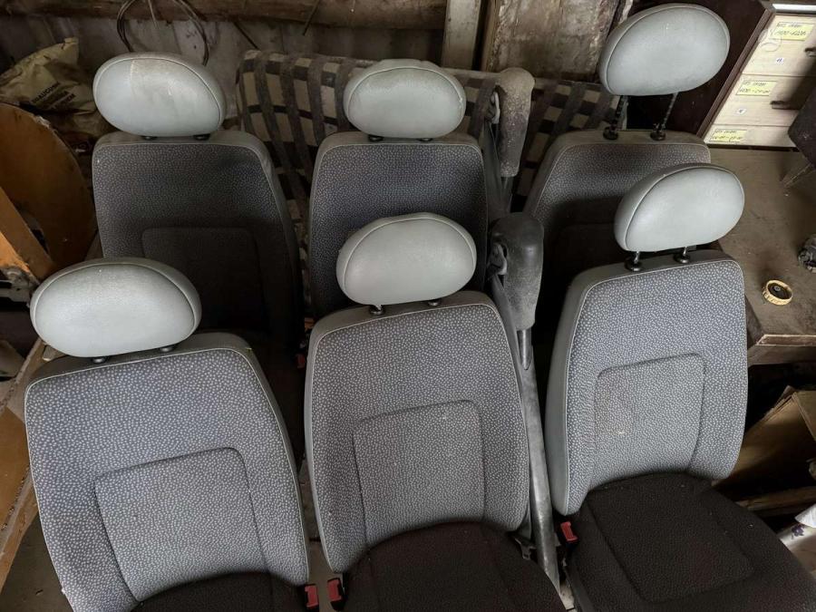 Zils Opel Movano 2006 Vilkaviškis, ar dzinēja tilpumu 2.46 L un nobraukumu 400 tūkst. km par 4400 €, foto 12 vietnē AUTOMOTO.COM.LV