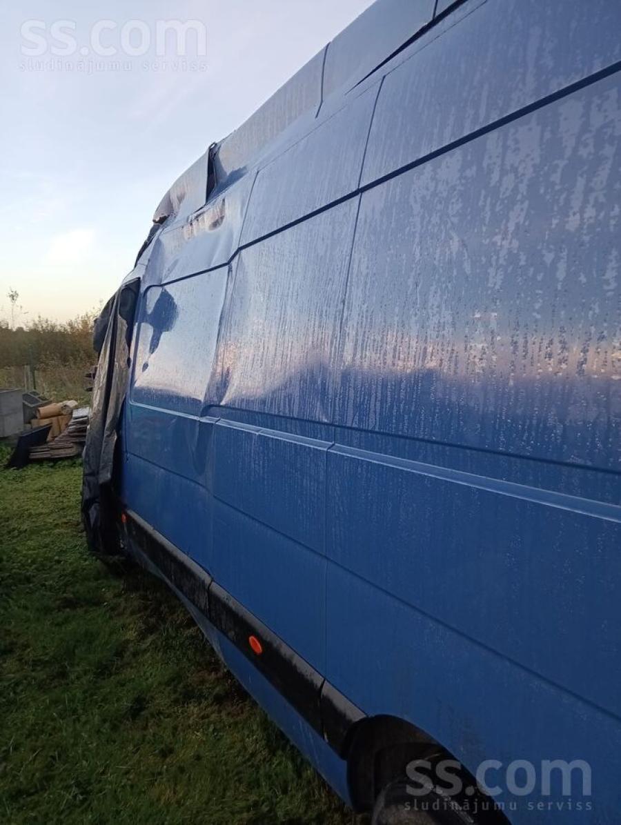 Blue Opel Movano 2011 in Ventspils, with an engine capacity of 2.30 L and mileage of 360 thousand km for 4000 €, photo 4 on AUTOMOTO.COM.LV