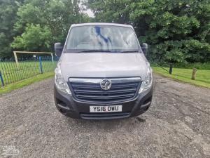 Grey Opel Movano 2016 in Vilnius, with an engine capacity of 2.30 L and mileage of 191 thousand km for 2950 €, photo 3 on AUTOMOTO.COM.LV
