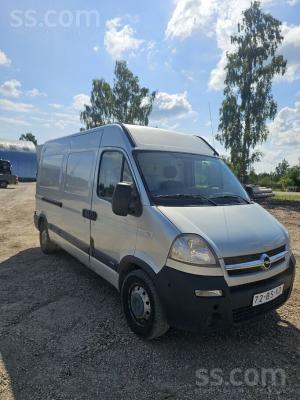 Grey Opel Movano 2004 in Rezekne, with an engine capacity of 3.00 L and mileage of 327 thousand km for 5300 €, photo 3 on AUTOMOTO.COM.LV