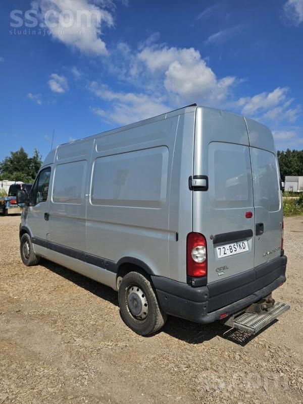 Grey Opel Movano 2004 in Rezekne, with an engine capacity of 3.00 L and mileage of 327 thousand km for 5300 €, photo 4 on AUTOMOTO.COM.LV