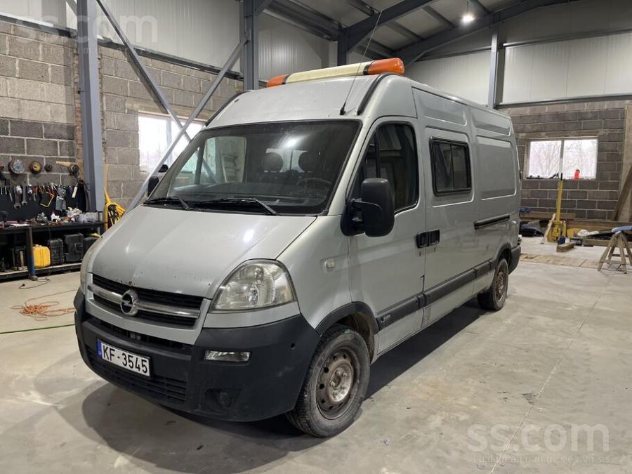 Grey Opel Movano 2007 in Aizkraukle, with an engine capacity of 2.40 L and mileage of 403 thousand km for 3500 €, photo 1 on AUTOMOTO.COM.LV