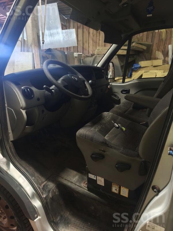 Pelēks Opel Movano 2009 Bauska, ar dzinēja tilpumu 2.50 L un nobraukumu 400 tūkst. km par 3000 €, foto 2 vietnē AUTOMOTO.COM.LV