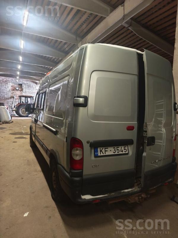 Pelēks Opel Movano 2009 Bauska, ar dzinēja tilpumu 2.50 L un nobraukumu 400 tūkst. km par 3000 €, foto 3 vietnē AUTOMOTO.COM.LV
