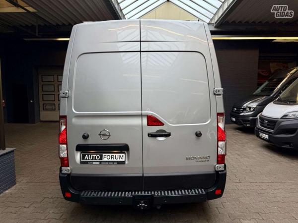 Grey Opel Movano 2022 in Kaunas, with an engine capacity of 2.30 L and mileage of 45 thousand km for 29019 €, photo 9 on AUTOMOTO.COM.LV