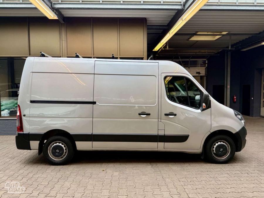 Grey Opel Movano 2022 in Kaunas, with an engine capacity of 2.30 L and mileage of 45 thousand km for 29019 €, photo 13 on AUTOMOTO.COM.LV