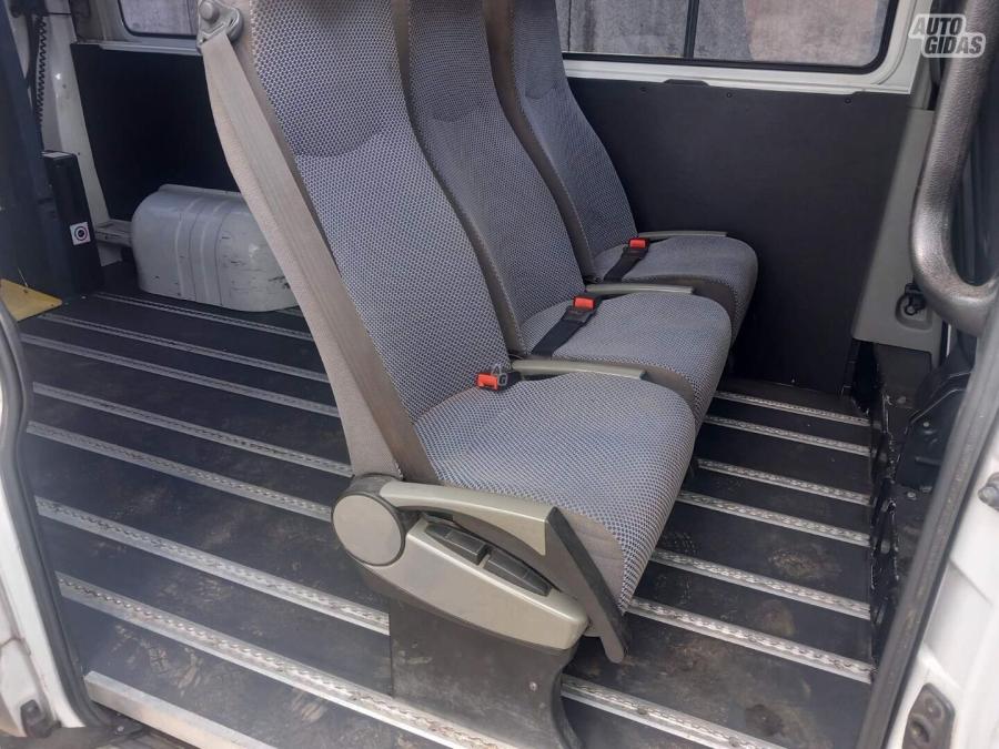 Opel Movano 2007 in Alytus, with an engine capacity of 2.50 L and mileage of 302 thousand km for 5299 €, photo 7 on AUTOMOTO.COM.LV
