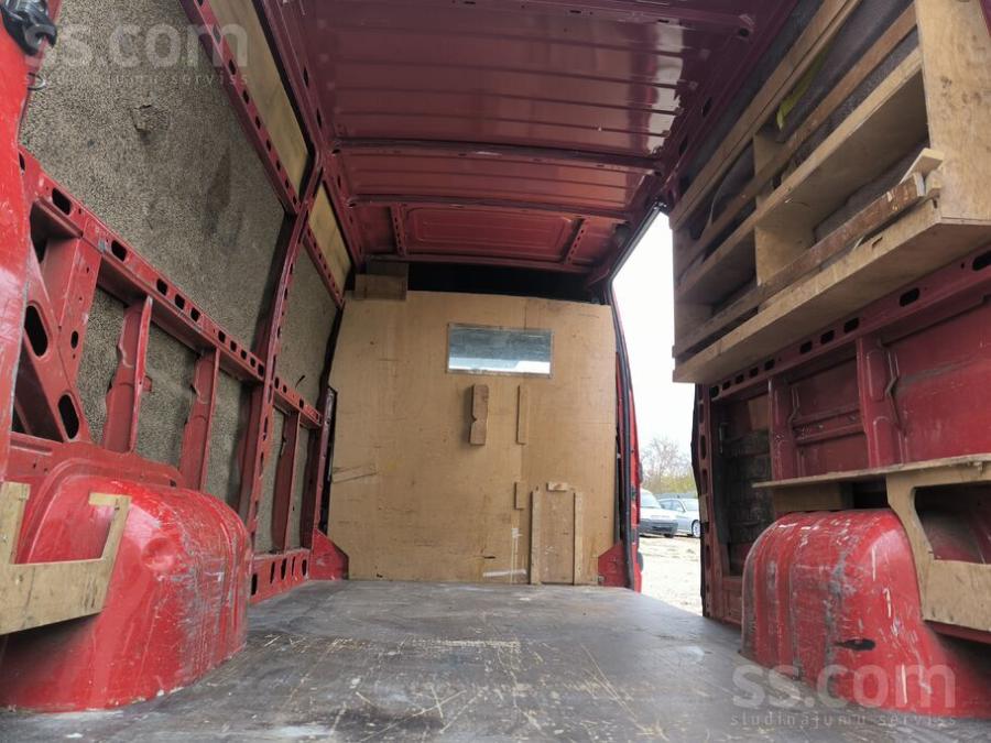 Красный Опель Movano 2006 в Лудза, объемом двигателя 2.50 л и пробегом 223 тыс. км за 5700 €, фото 11 на AUTOMOTO.COM.LV