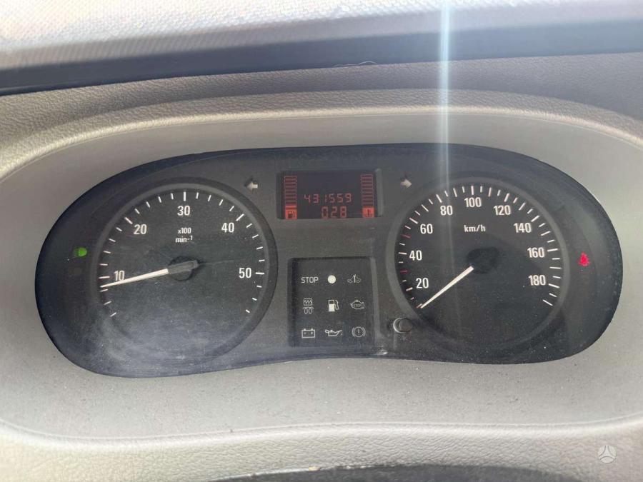 Белый Опель Movano 2006 в Каунас, объемом двигателя 2.46 л и пробегом 432 тыс. км за 3200 €, фото 7 на AUTOMOTO.COM.LV