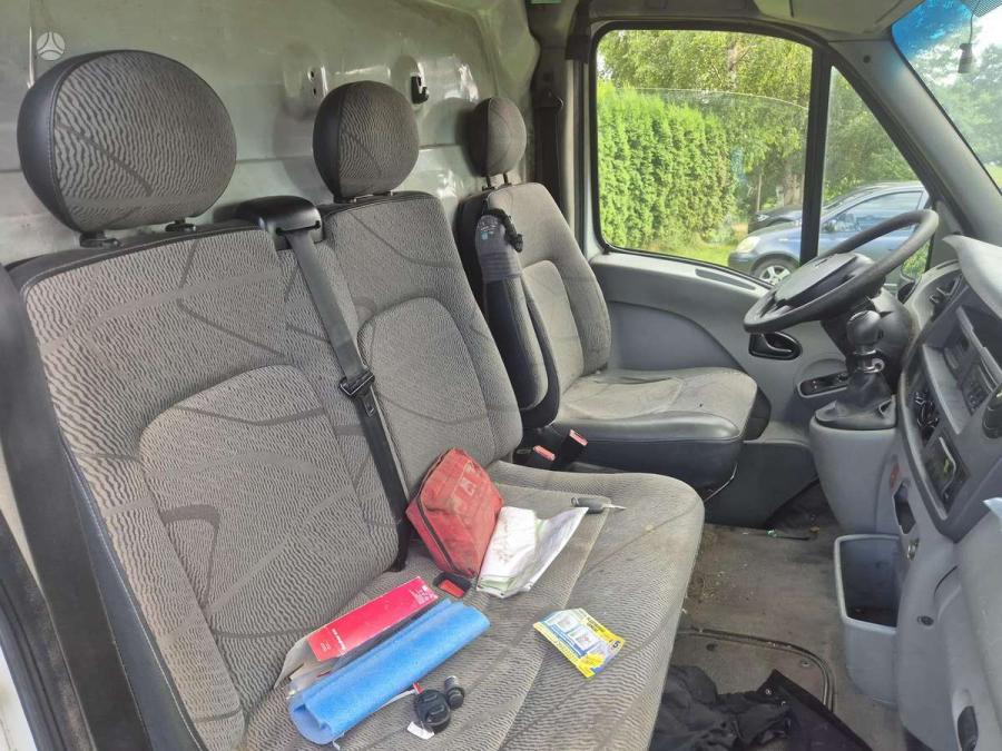 White Opel Movano 2008 in Vilnius, with an engine capacity of 2.46 L and mileage of 230 thousand km for 620 €, photo 8 on AUTOMOTO.COM.LV