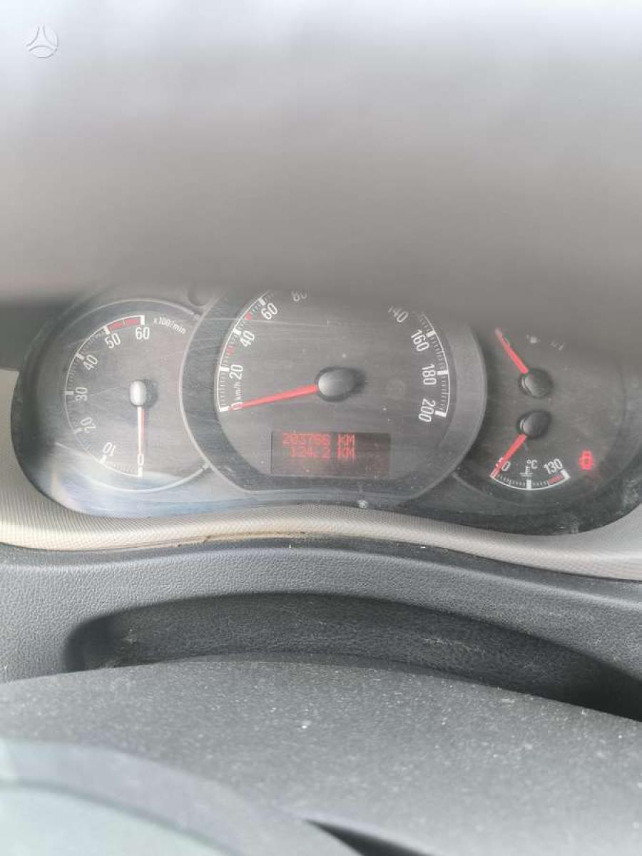 Balts Opel Movano 2011 Kaišiadorys, ar dzinēja tilpumu 2.30 L un nobraukumu 204 tūkst. km par 5200 €, foto 13 vietnē AUTOMOTO.COM.LV