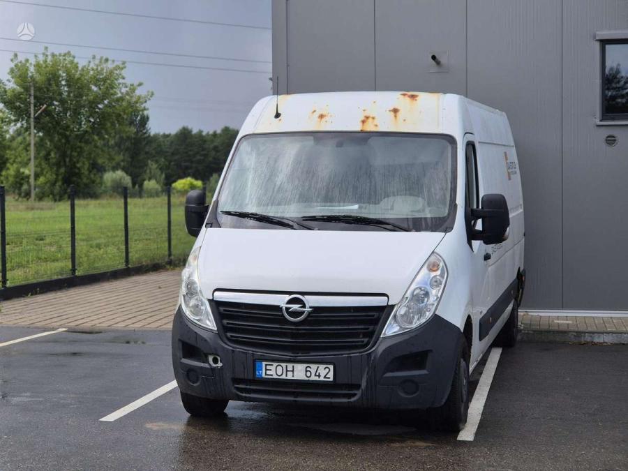 White Opel Movano 2011 in Kaunas, with an engine capacity of 2.30 L and mileage of 450 thousand km for 1800 €, photo 3 on AUTOMOTO.COM.LV