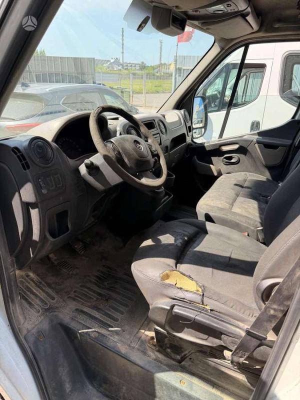 Balts Opel Movano 2011 Kauņa, ar dzinēja tilpumu 2.30 L un nobraukumu 748 tūkst. km par 2700 €, foto 8 vietnē AUTOMOTO.COM.LV