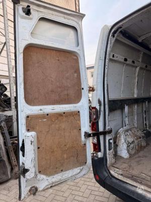 White Opel Movano 2011 in Kaunas, with an engine capacity of 2.30 L and mileage of 748 thousand km for 2700 €, photo 17 on AUTOMOTO.COM.LV