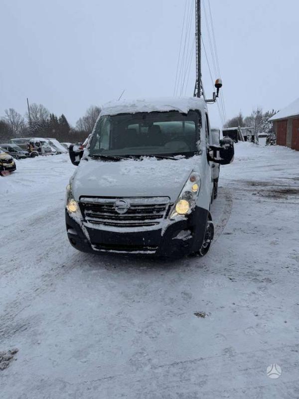 White Opel Movano 2016 in Taurage, with an engine capacity of 2.30 L and mileage of 205 thousand km for 6700 €, photo 1 on AUTOMOTO.COM.LV