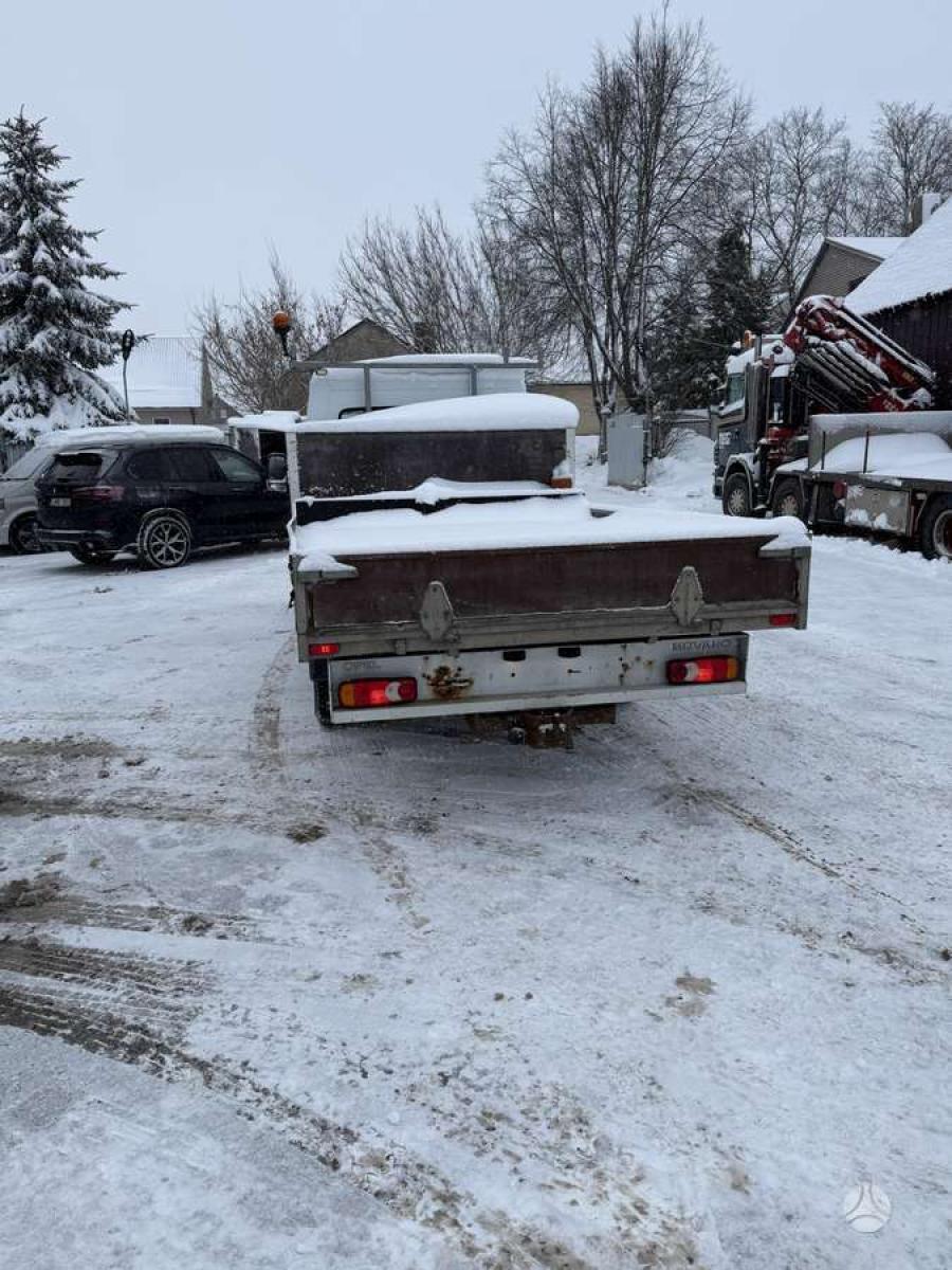 White Opel Movano 2016 in Taurage, with an engine capacity of 2.30 L and mileage of 205 thousand km for 6700 €, photo 5 on AUTOMOTO.COM.LV