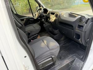 White Opel Movano 2016 in Jelgava, with an engine capacity of 2.30 L and mileage of 299 thousand km for 14500 €, photo 11 on AUTOMOTO.COM.LV