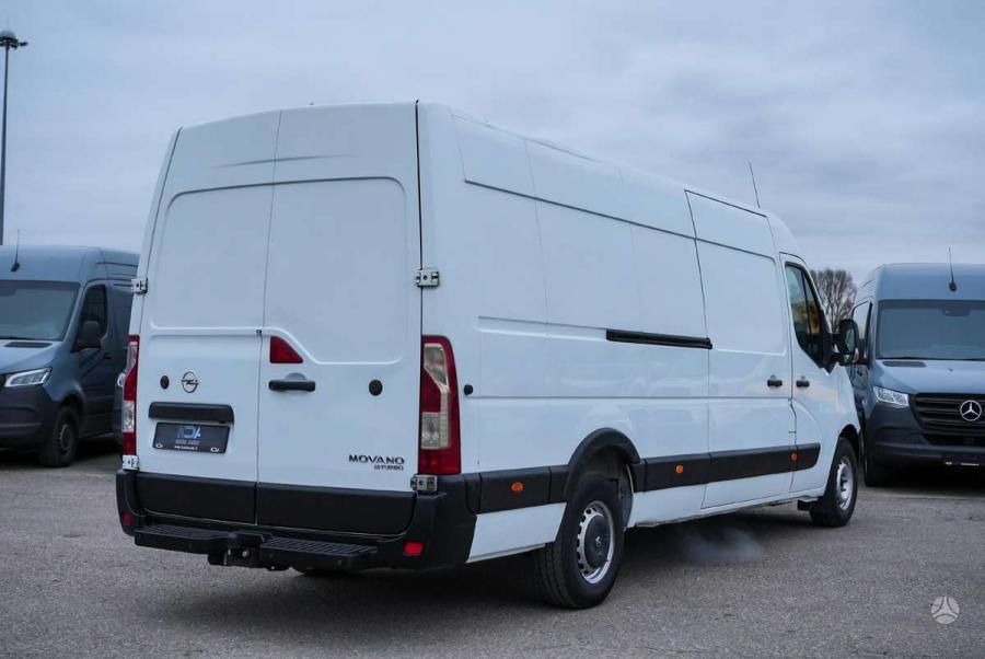 White Opel Movano 2017 in Marijampole, with an engine capacity of 2.30 L and mileage of 413 thousand km for 9950 €, photo 10 on AUTOMOTO.COM.LV