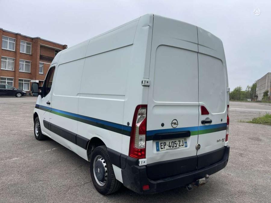 White Opel Movano 2017 in Taurage, with an engine capacity of 2.30 L and mileage of 288 thousand km for 5700 €, photo 5 on AUTOMOTO.COM.LV